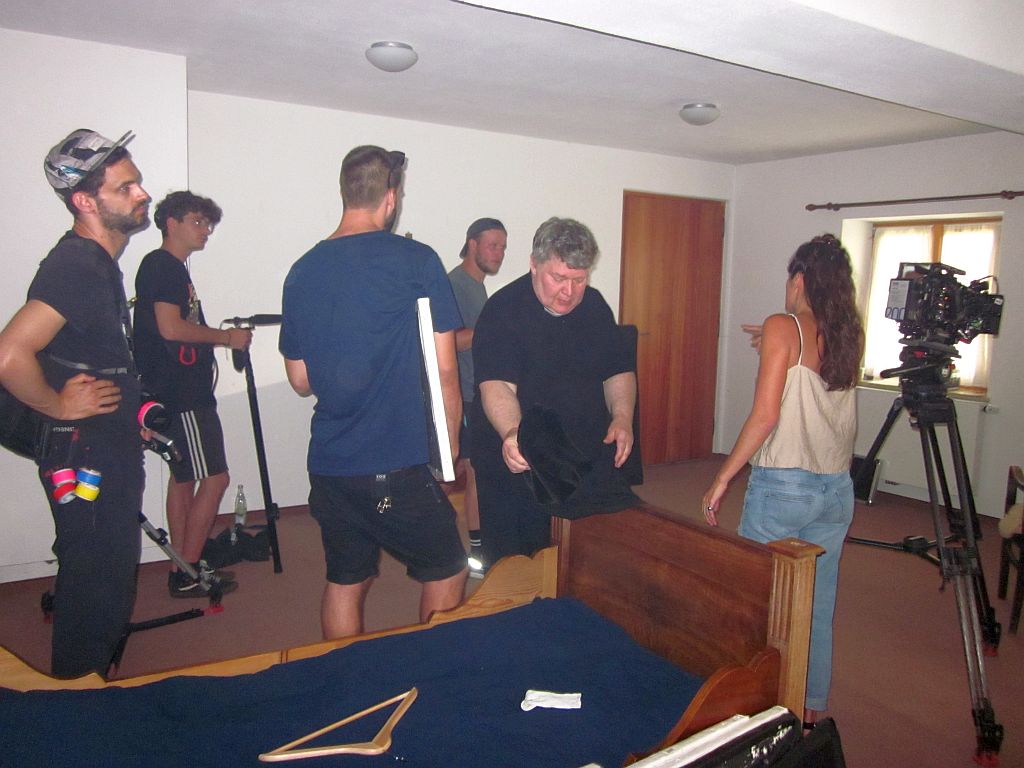 Kirchenasyl und die Kirche im Dorf - KulturVision e.V.